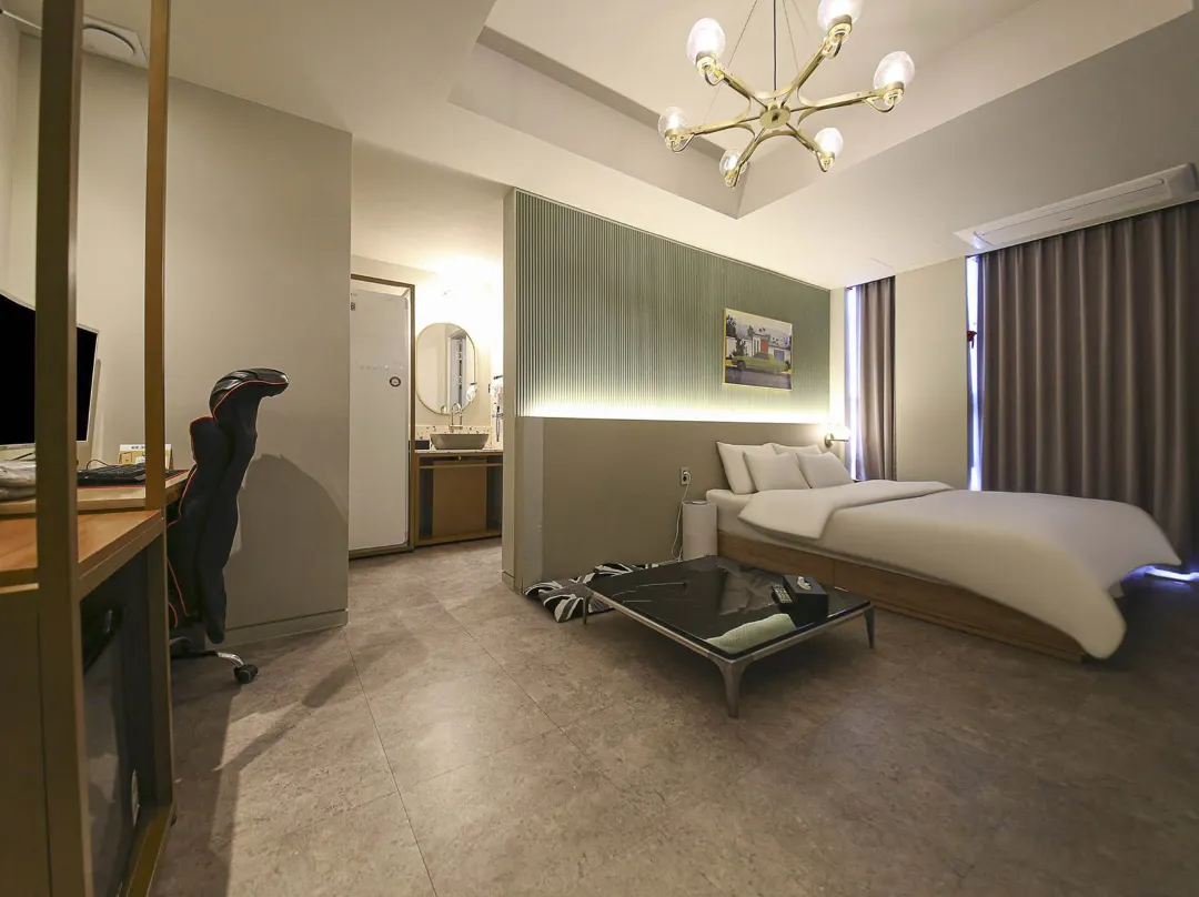 Gimpo Gray Hotel - Gimpo