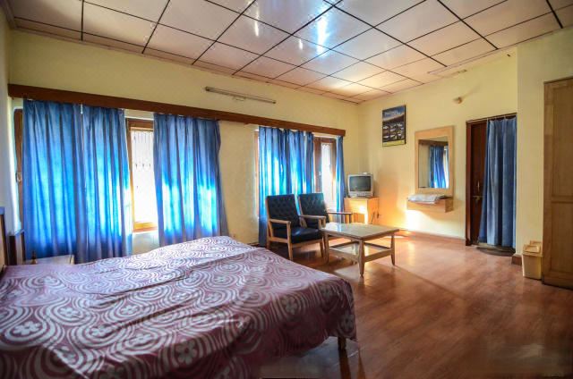 Kmvn TRH Bhowali Guest House (Standard Double Room), Nainital - 2025 ...