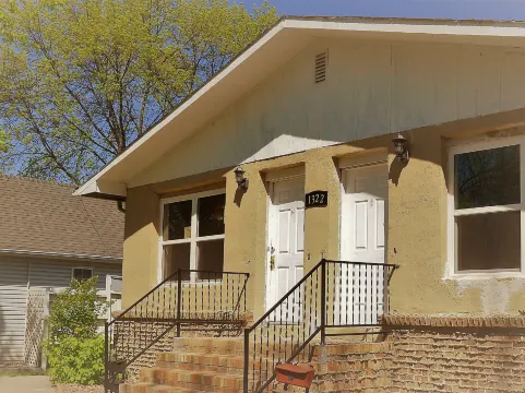 A Perfect Retreat In Grand Forks - Grand Forks, ND