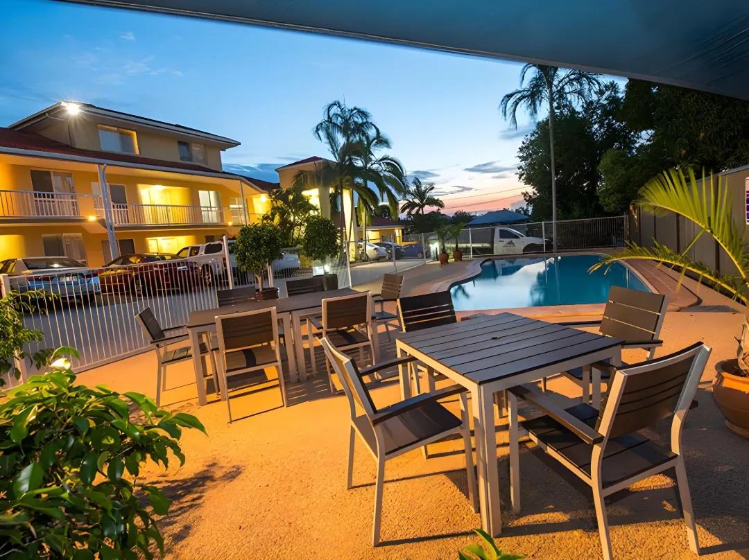 Harbour Sails Motor Inn - Queensland