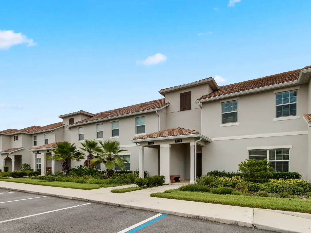 Open-plan Living Space With Private Plunge Pool - Charming Escape - Davenport, FL