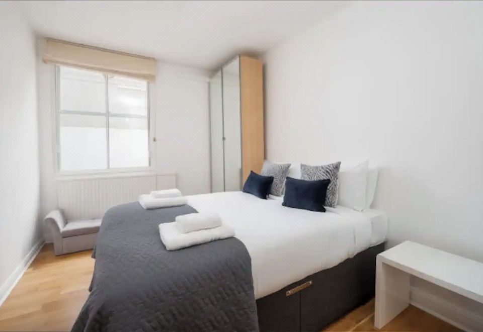 Colebrook Court, London - 2026 Prices & Reviews | Trip.com