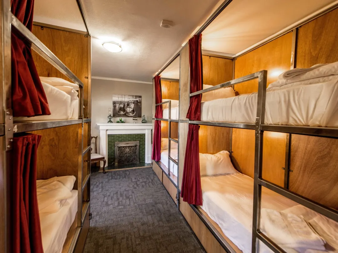 Ember Hostel - Colorado