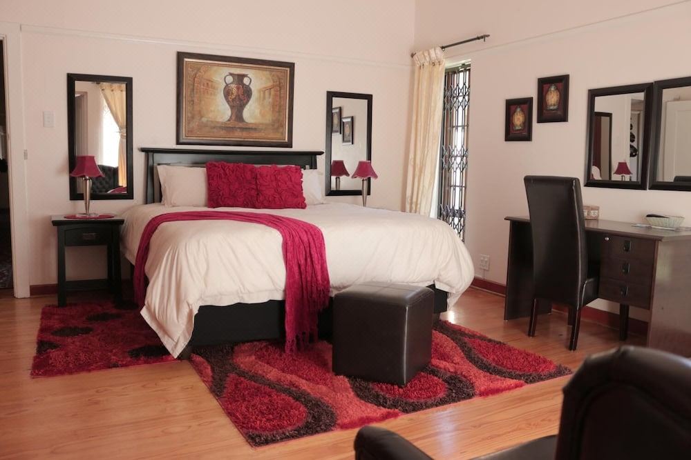 Rose Petals Guest House - East London