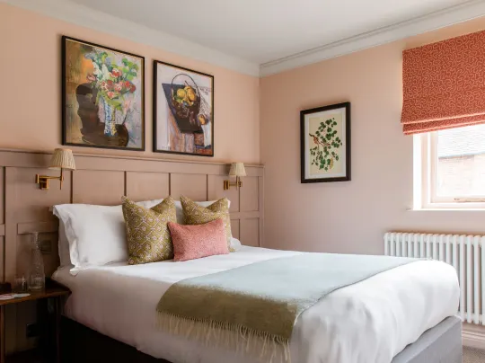 The Carnarvon Arms - Highclere