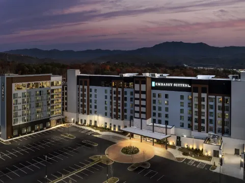 Embassy Suites By Hilton Pigeon Forge Resort - Sevierville, TN