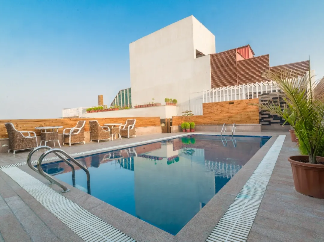 Costa Riviera Hotel - Varanasi