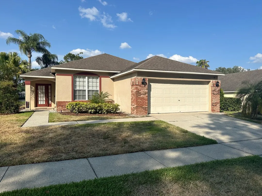 Spacious Pool Deck With Breathtaking Views - Stunning Golf Course Escape - Davenport, FL