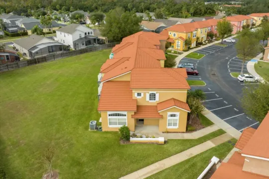 Clubhouse, Pool And Sport Courts - Stylish Gated Getaway - Kissimmee