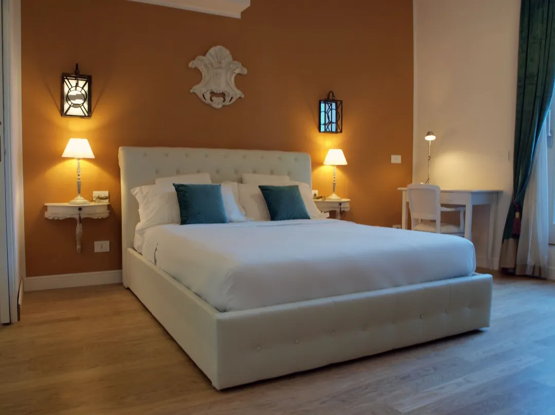 Cosmopolitan Central Rooms - Болонья
