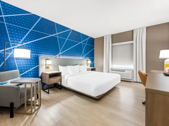 Comfort Inn & Suites River City Decatur - Decatur