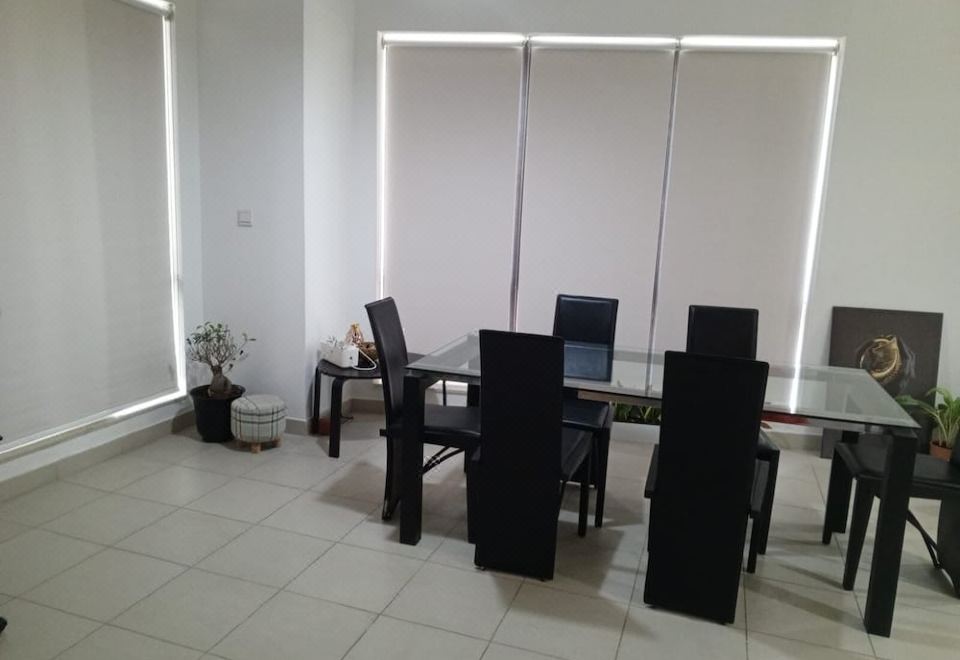 apartment in lovely Dubai AL BADA with WiFi, AC, Dubai - 2026 Updated ...