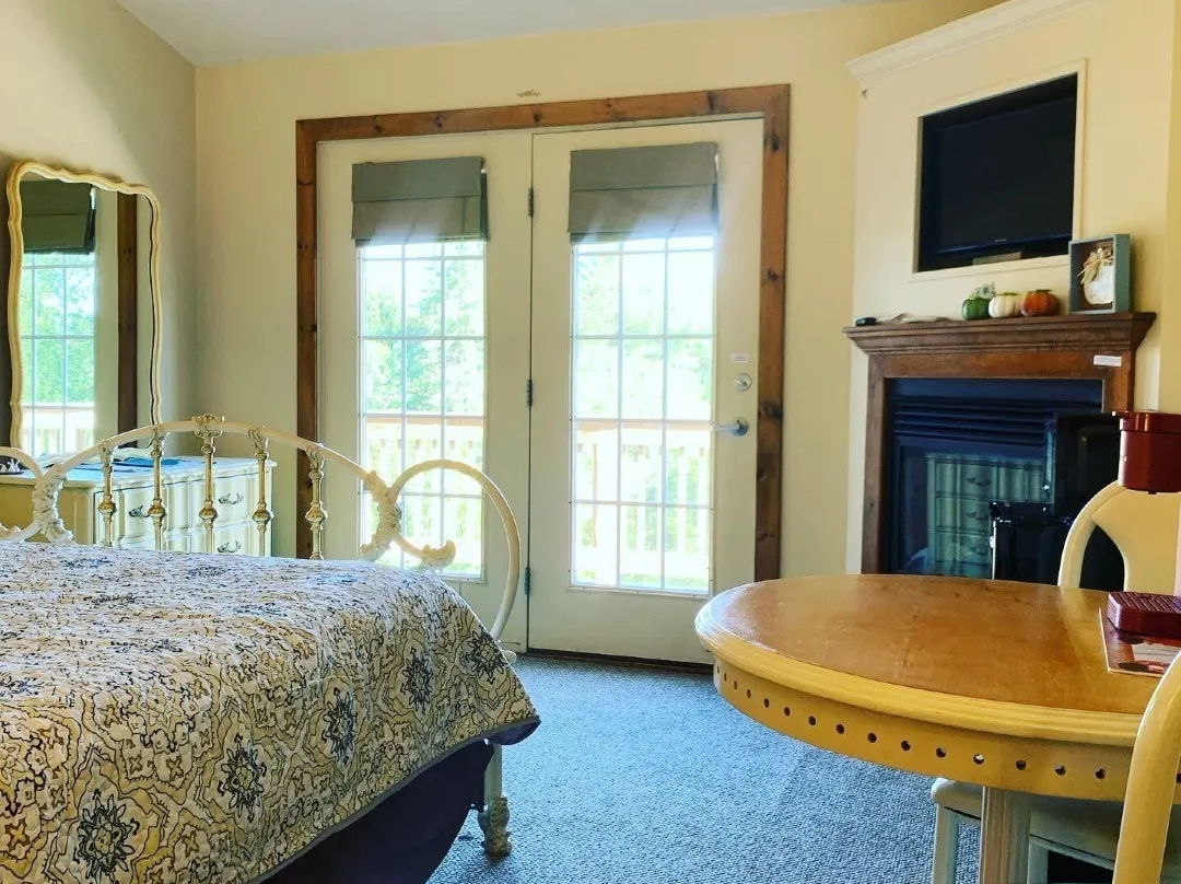 Stagecoach House Inn - Charlestown, RI