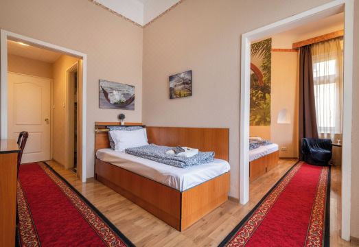 Hotel Kristal Gellért Hill, Budapest - 2025 Latest Prices & Deals ...