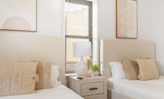 Dual Studio Suites with Rooftop Access - Inviting and Spacious Escape ...