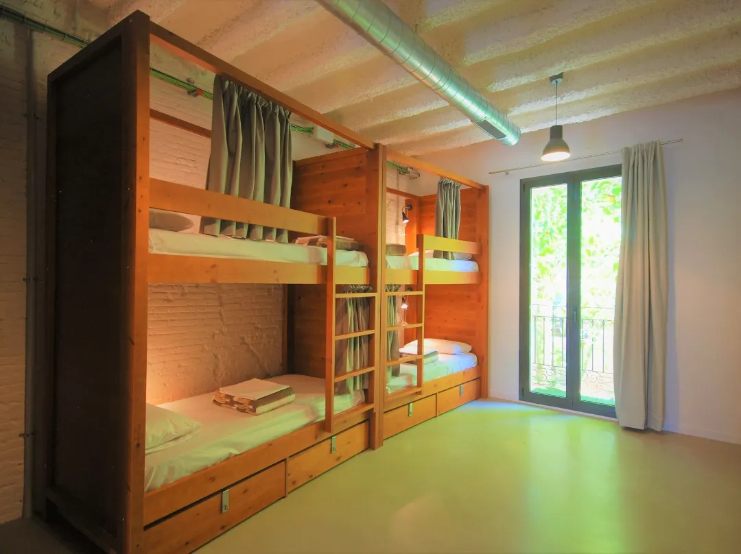 Ten To Go Hostel - Barcelona