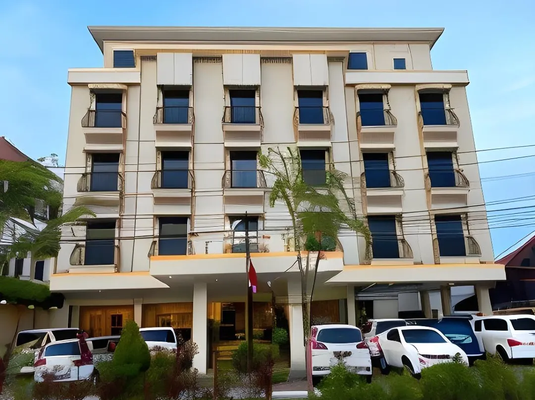 The Amrani Syariah Hotel - Surakarta