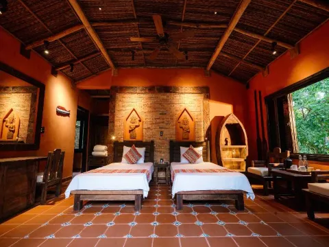 Whale Island Resort - Hoàng Su Phì District