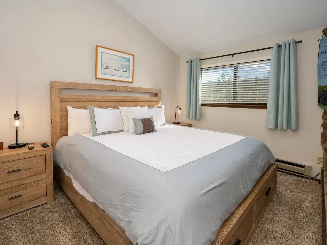 Ideally Located 3 Bedroom, Extra Amenities And - Winter Park, CO