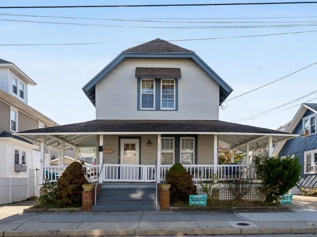 Large Wrap-around Porch And Outdoor Shower - Spacious Retreat - Wildwood Crest, NJ