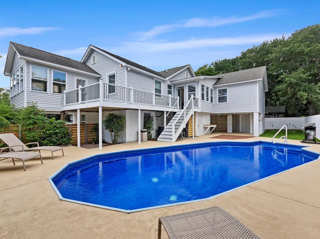 Private Saltwater Pool And Entertainment Paradise - Stunning Beach Haven - Mount Pleasant, SC