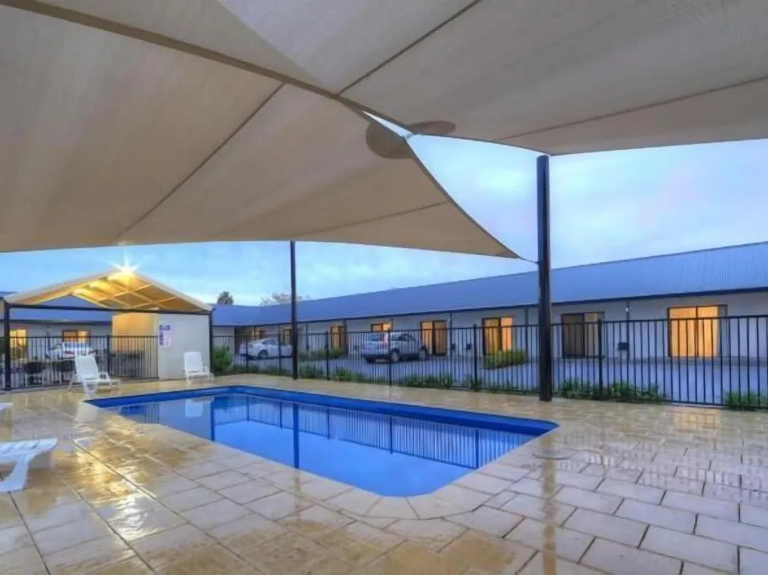 Red Earth Motel - Broken Hill