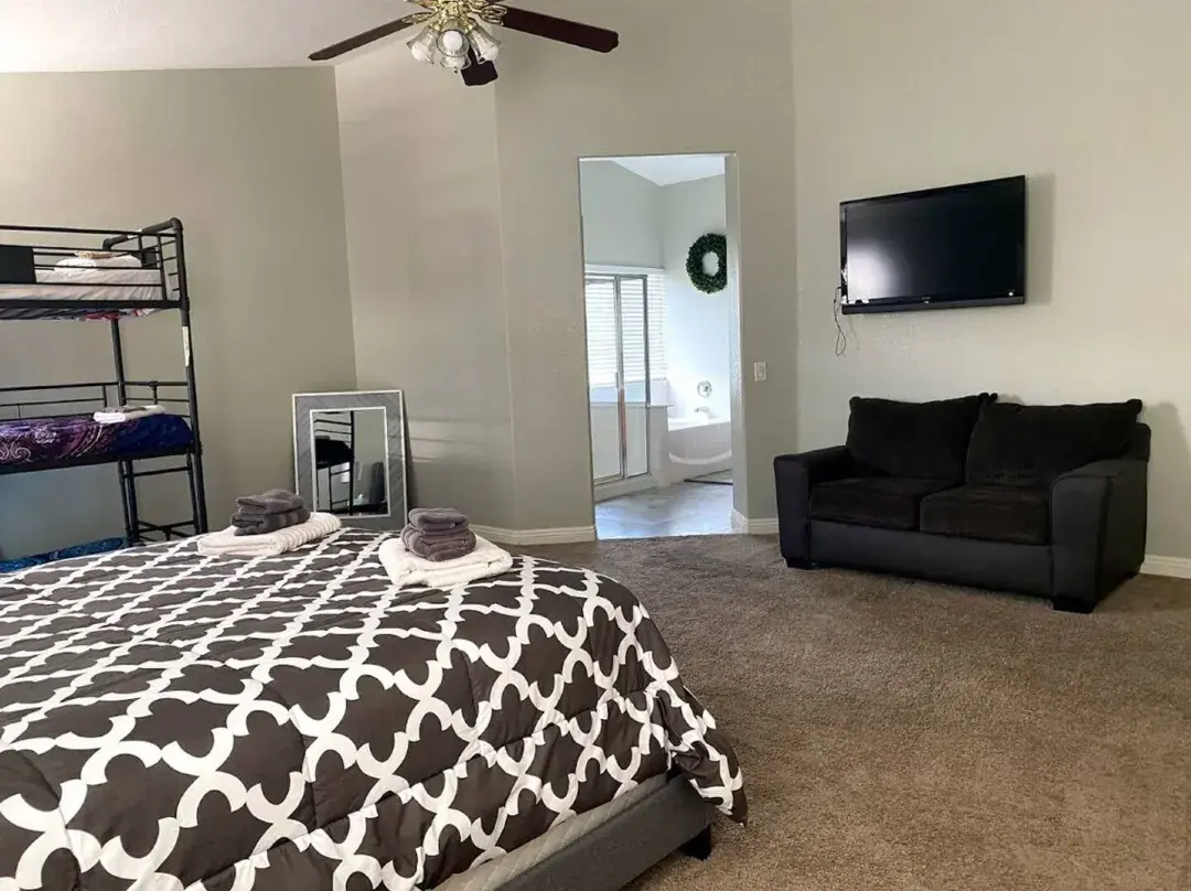 Private Pool And Spa Near Exciting Attractions - Gorgeous Oasis - Las Vegas