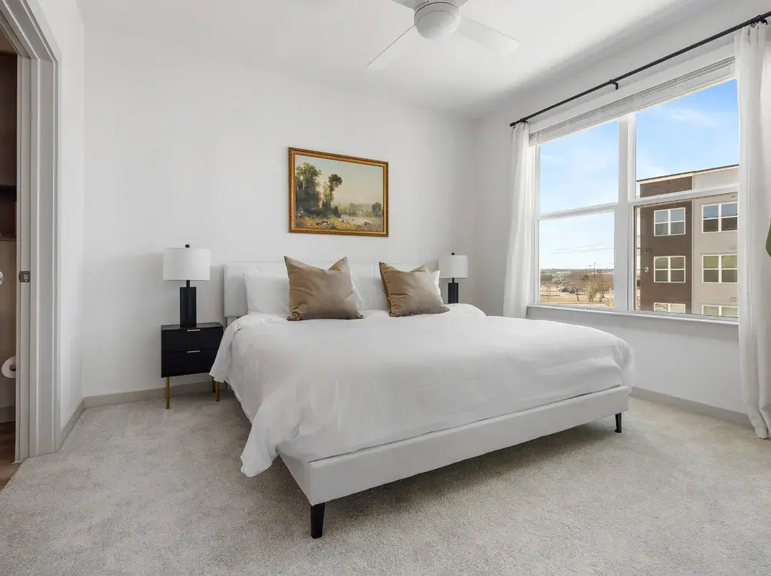 Elevated Contemporary 2br 2ba With Balcony - San Marcos, TX