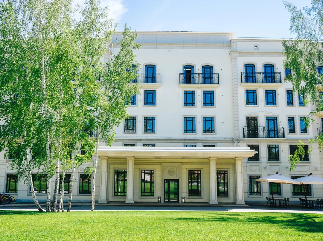 Ramada Hotel&suites By Wyndham Novosibirsk Zhukovka Apart-hotel - Новосибирская область