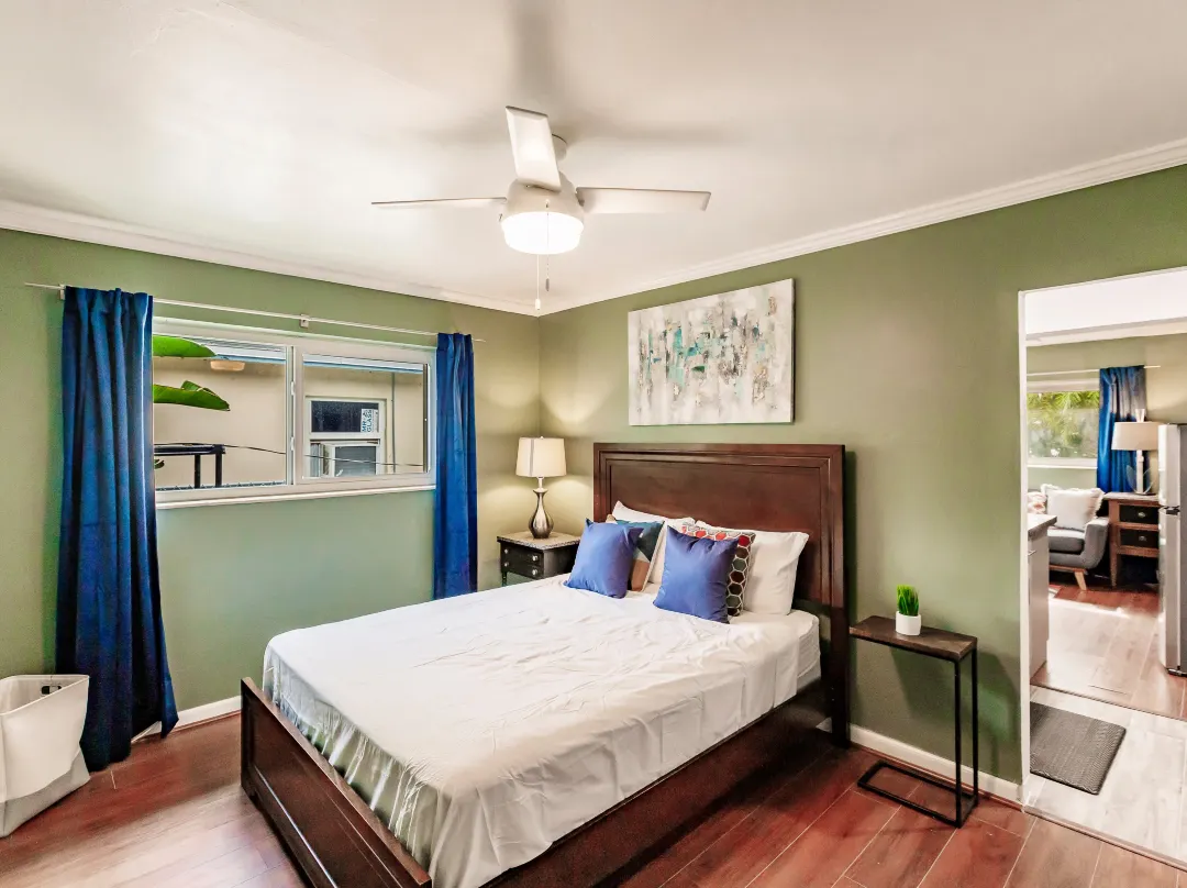 Bnb Hyperion | Newly Remodeled 1b Home W Patio - Fort Lauderdale