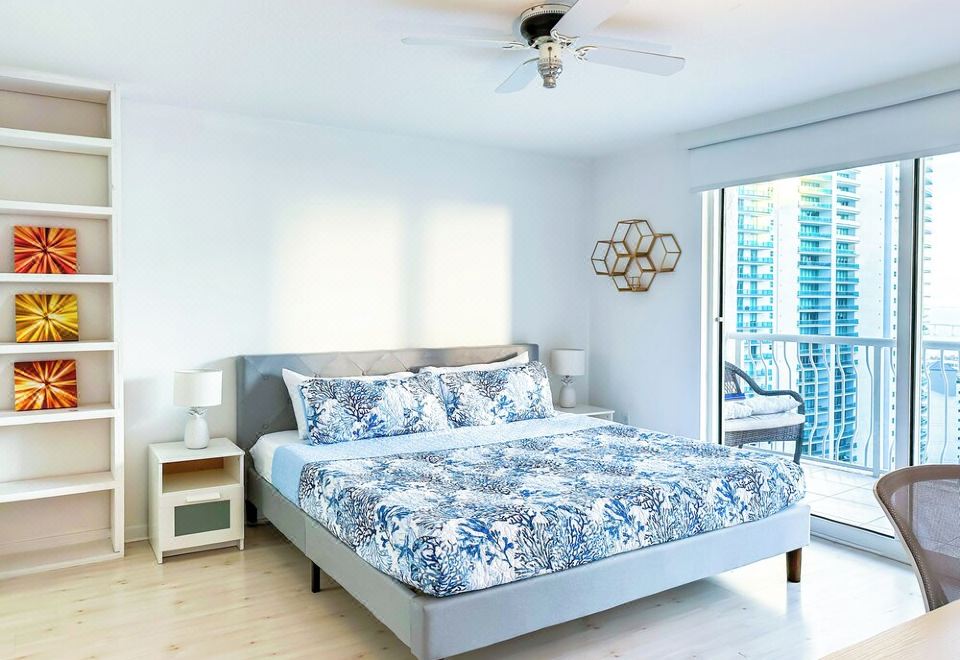 Star Stay Miami / Orange Brickell - King Bed, Balcony & Free Parking ...