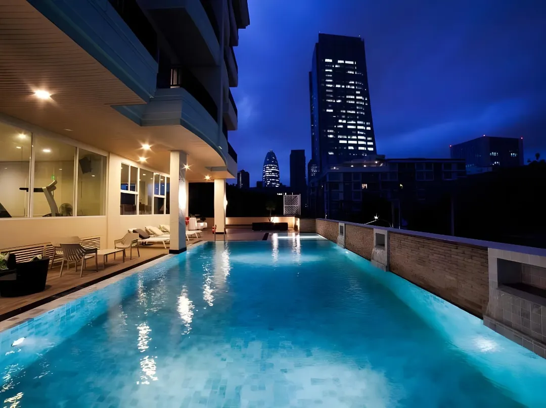 Bangkok Patio Bts Sanam Pao - Bangkok