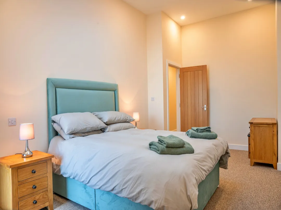Barn In Cotswolds With Hot Tub & Scenic Trails - Worcestershire