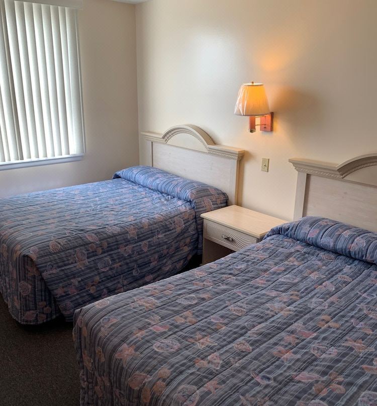 Roman Holiday Resort - Sea Isle City, NJ