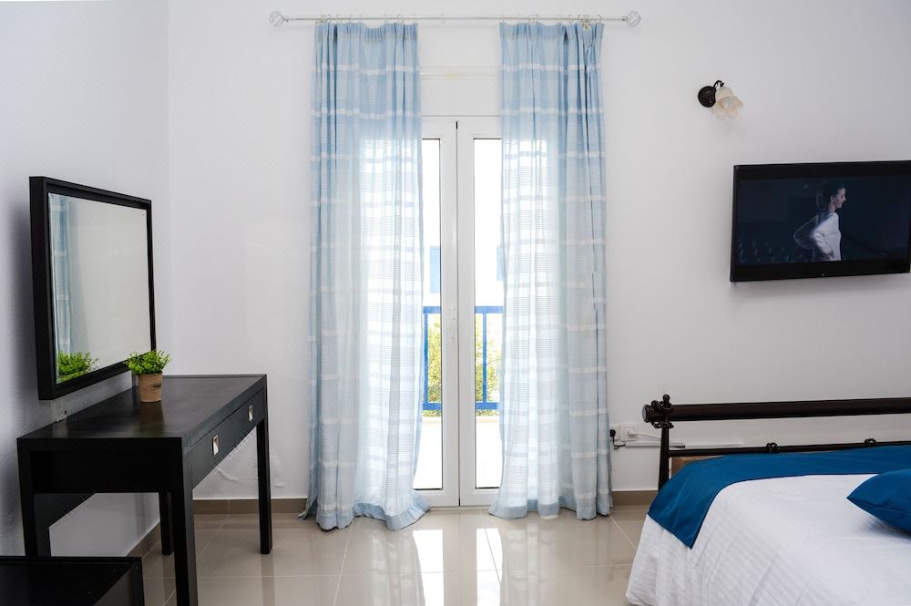 Cretan Muses Traditional Apartments - Hersonissos