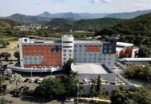 Costa Bahia Hotel, Convention Center and Casino,Magas - Updated Prices ...