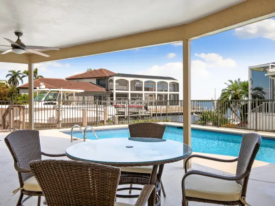 Breathtaking Water Views And Luxurious Comfort - Charming Waterfront Retreat - Marco Island, FL