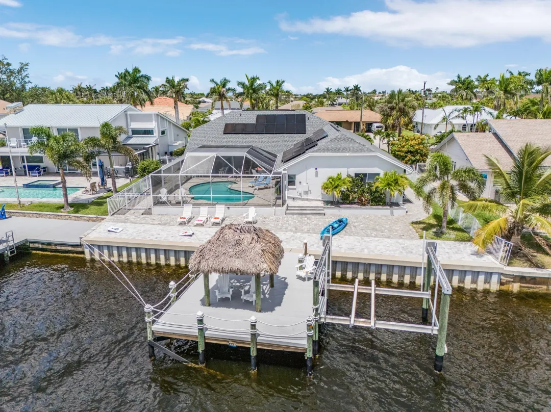 Heated Pool And Canal Views - Exquisite Tropical Retreat - Cape Coral, FL