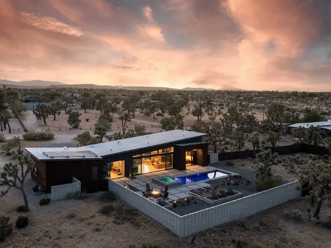 Tranquil Oasis With Spa And Stargazing - Stunning Desert Retreat - Yucca Valley, CA