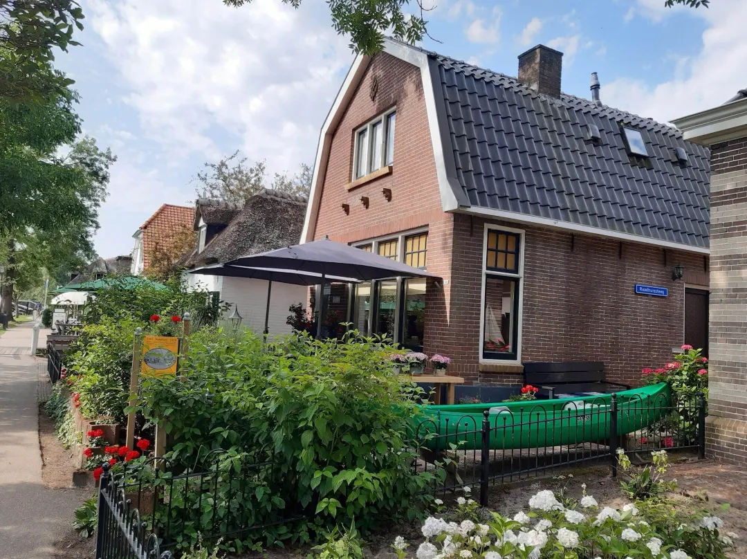 Apartment In Giethoorn By Scenic Canals - Giethoorn