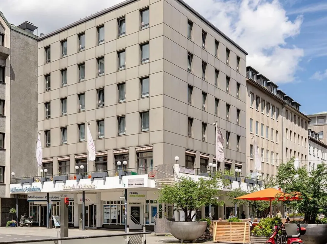 Tante Alma's Mülheimer Hotel - Mülheim
