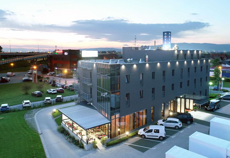 Best Western Hotel Vista, Ostrava (Prices & Reviews 2024) | Trip.com