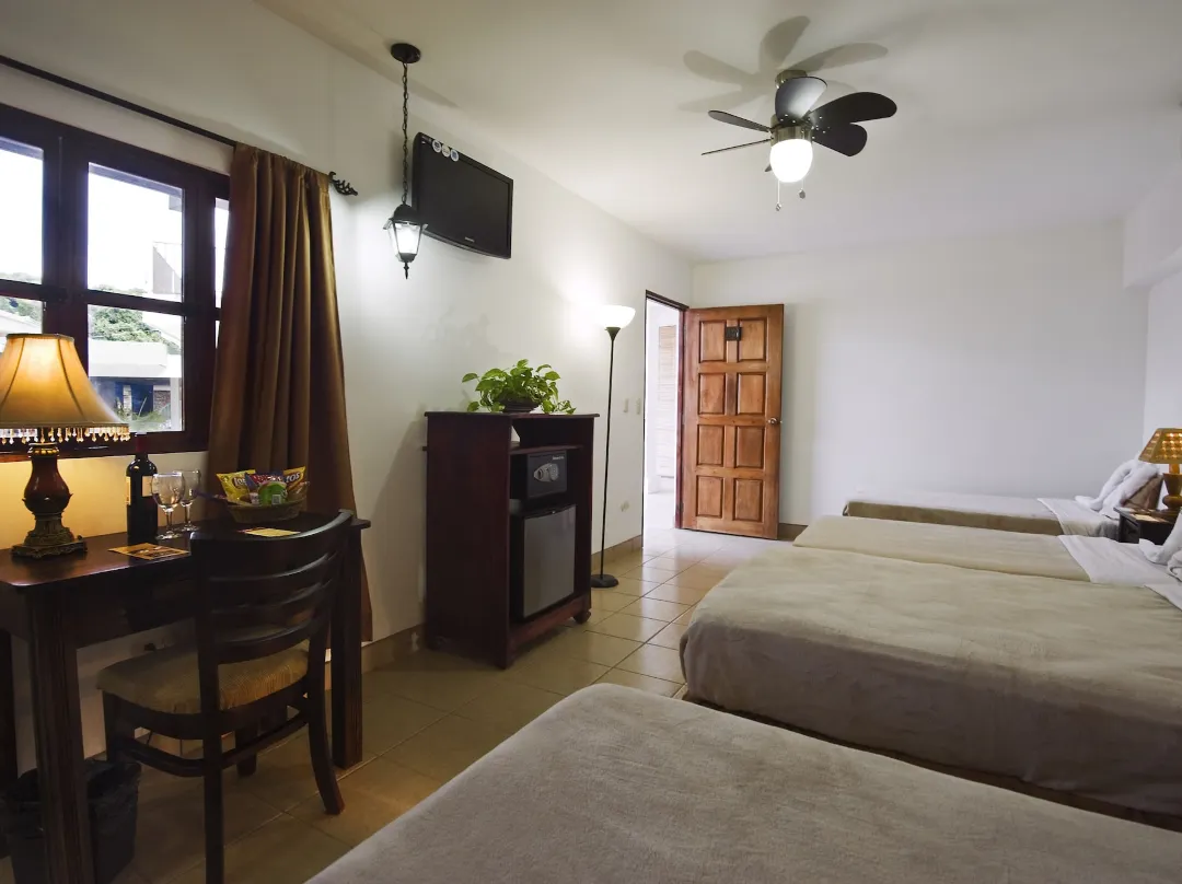 Hotel Mozonte - Managua