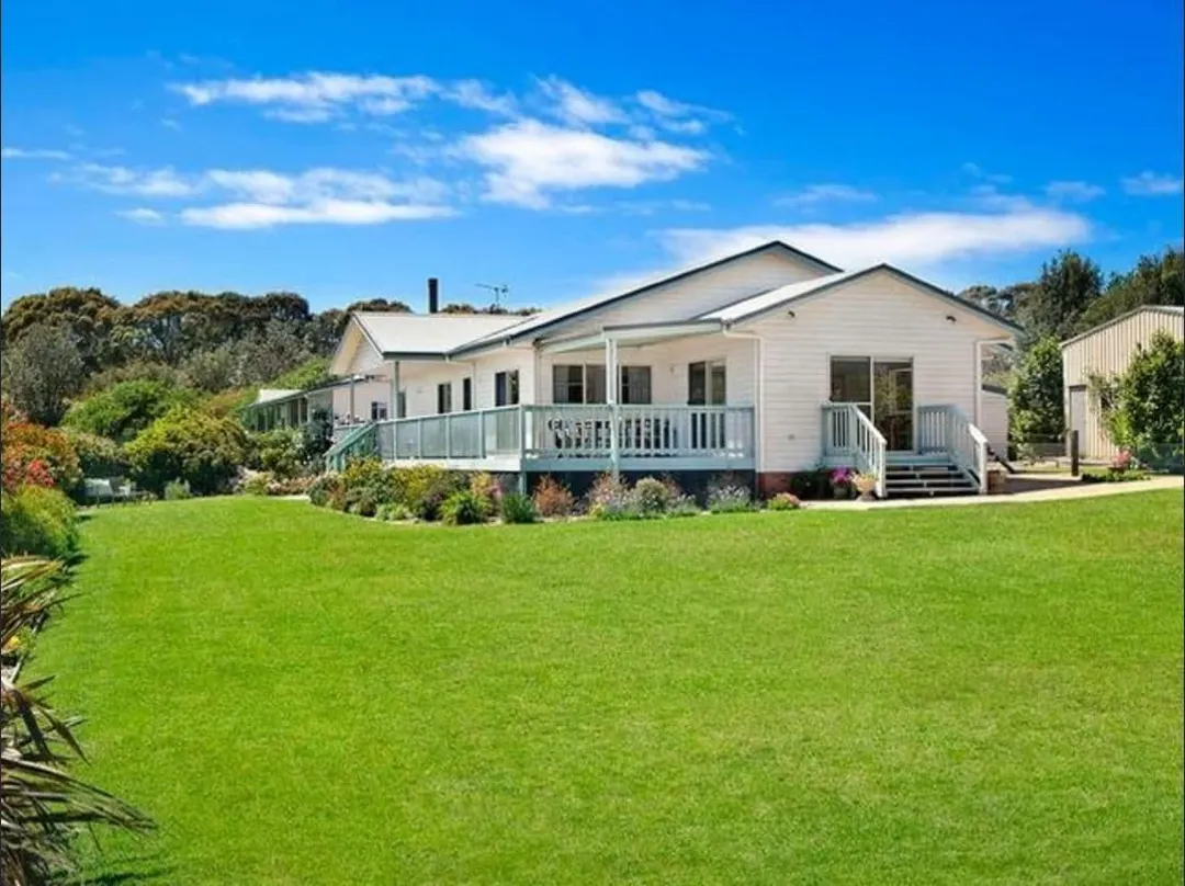 Mystery Bay Cottages - South Coast