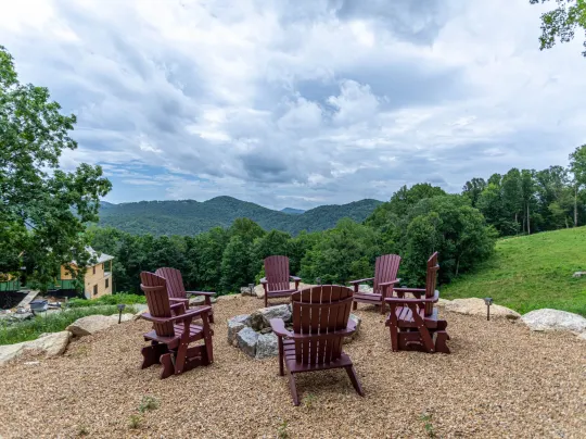 Hot Tub, Fire Pit And Stunning Views - Gorgeous Mountain Escape - Sugar Mountain, NC