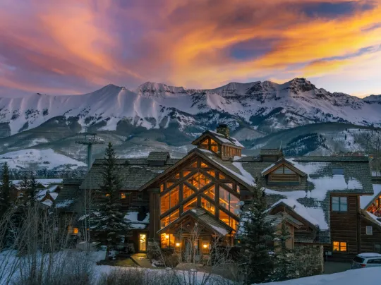 Charming Mountain Retreat With Heated Pool And Cozy Fireplace - Inviting Escape - Telluride, CO