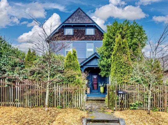 Charming Getaway With Spa-like Amenities - Bright And Airy Retreat - Bellingham, WA