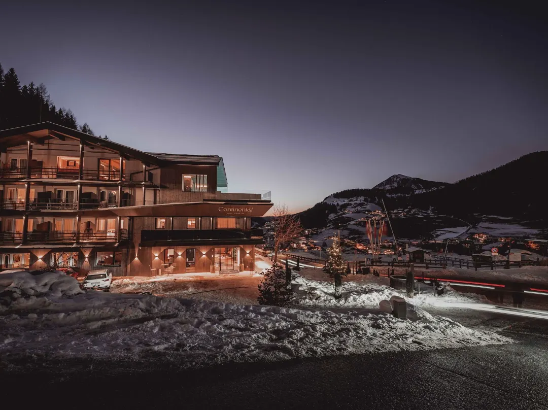 Hotel Continental Dolomites - Sëlva