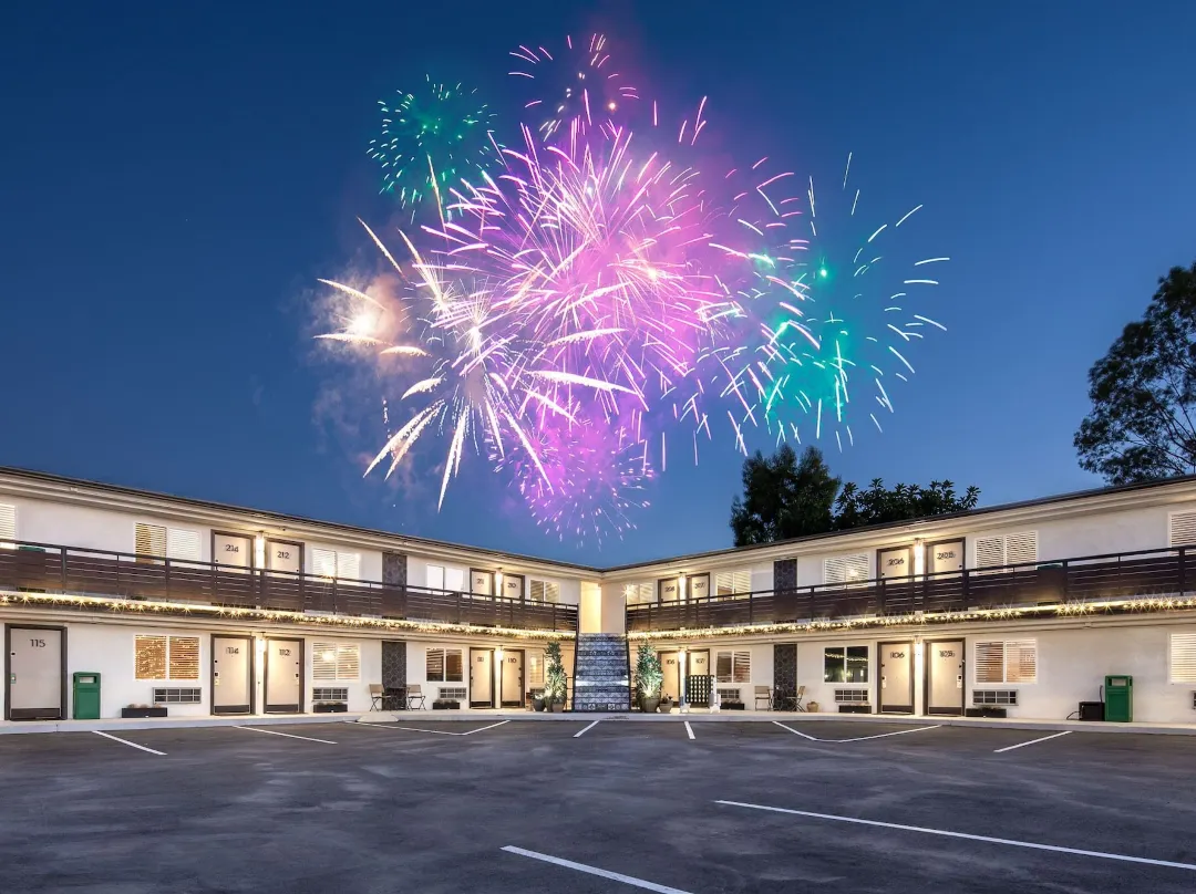 California Inn - Fullerton