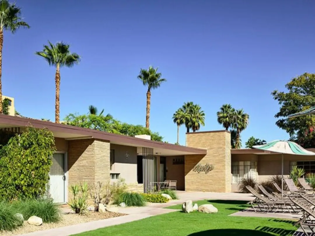 The Hideaway - 21 And Over - A Town & Desert Boutique Hotel - Palm Springs, CA